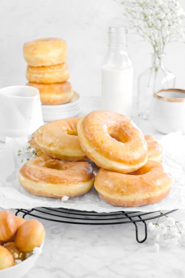 Homemade Light & Fluffy Glazed Vanilla Doughnuts (Made from Scratch ...