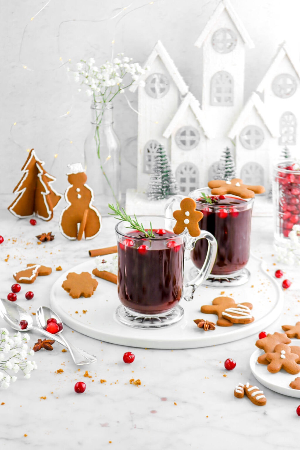 Gingerbread Spiced Mulled Wine - Bakers Table