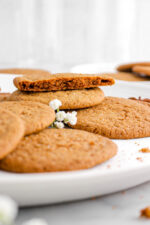 Thin and Crispy Gingersnap Cookies - Bakers Table