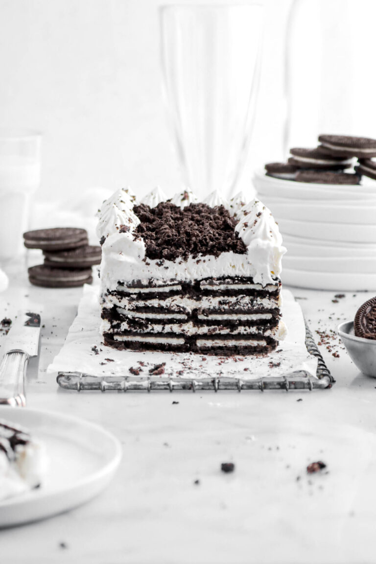 Easy No Bake Oreo Icebox Cake - Bakers Table