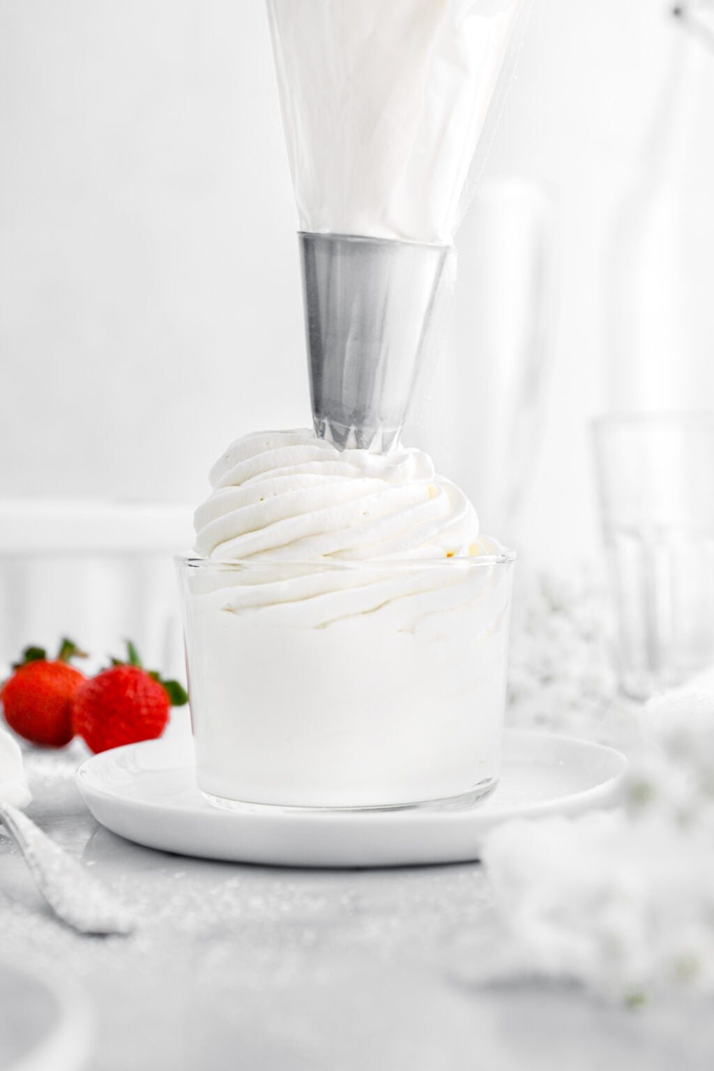 Chantilly Cream Recipe (Sweetened Vanilla Whipped Cream!) - Bakers Table