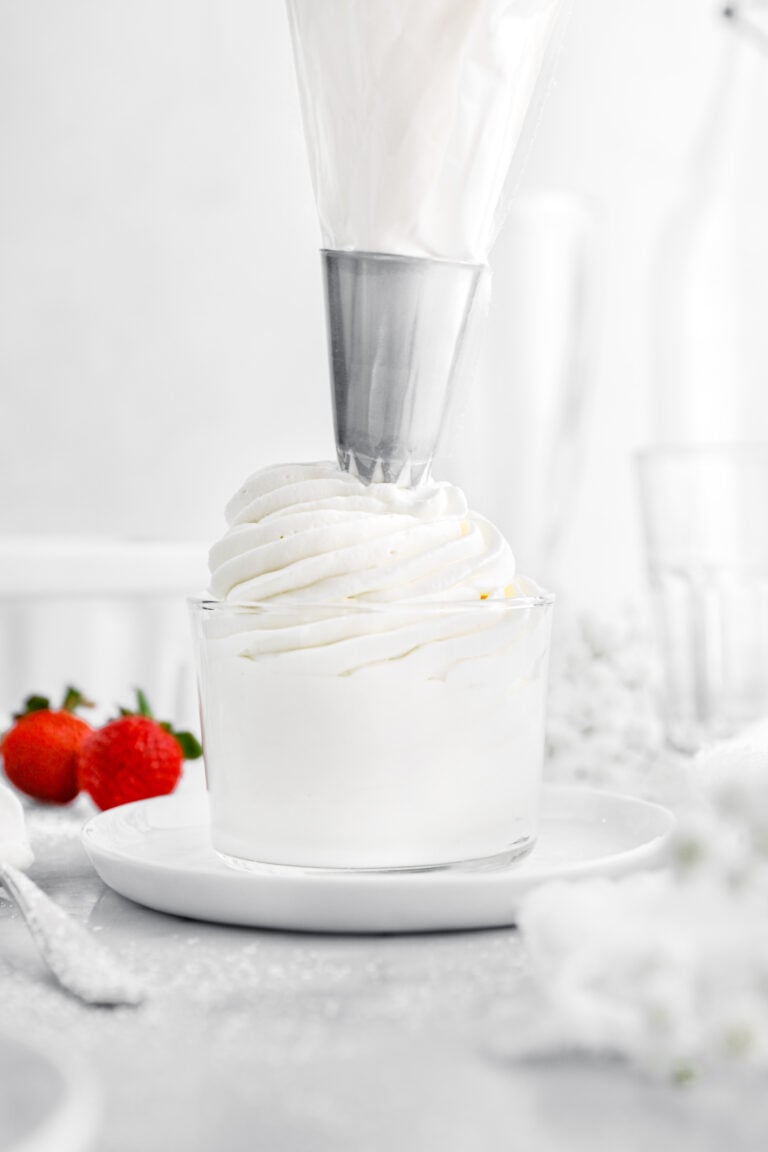 Chantilly Cream Recipe (Sweetened Vanilla Whipped Cream!) - Bakers Table